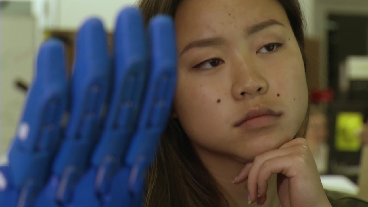 Tech Courses Boost High School Grad Rates - Ivanhoe Broadcast News, Inc.